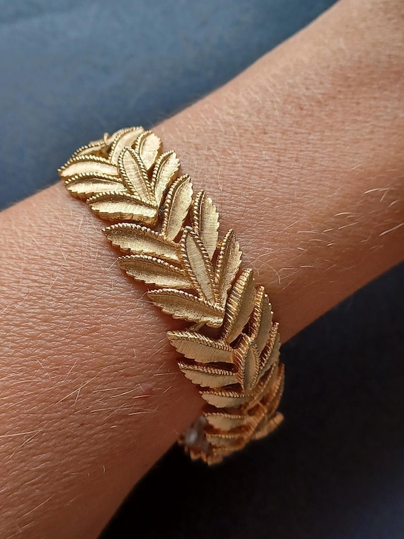 Trifari Goldtone Bracelet Overlapping Leaves Vintage 60s Etsy