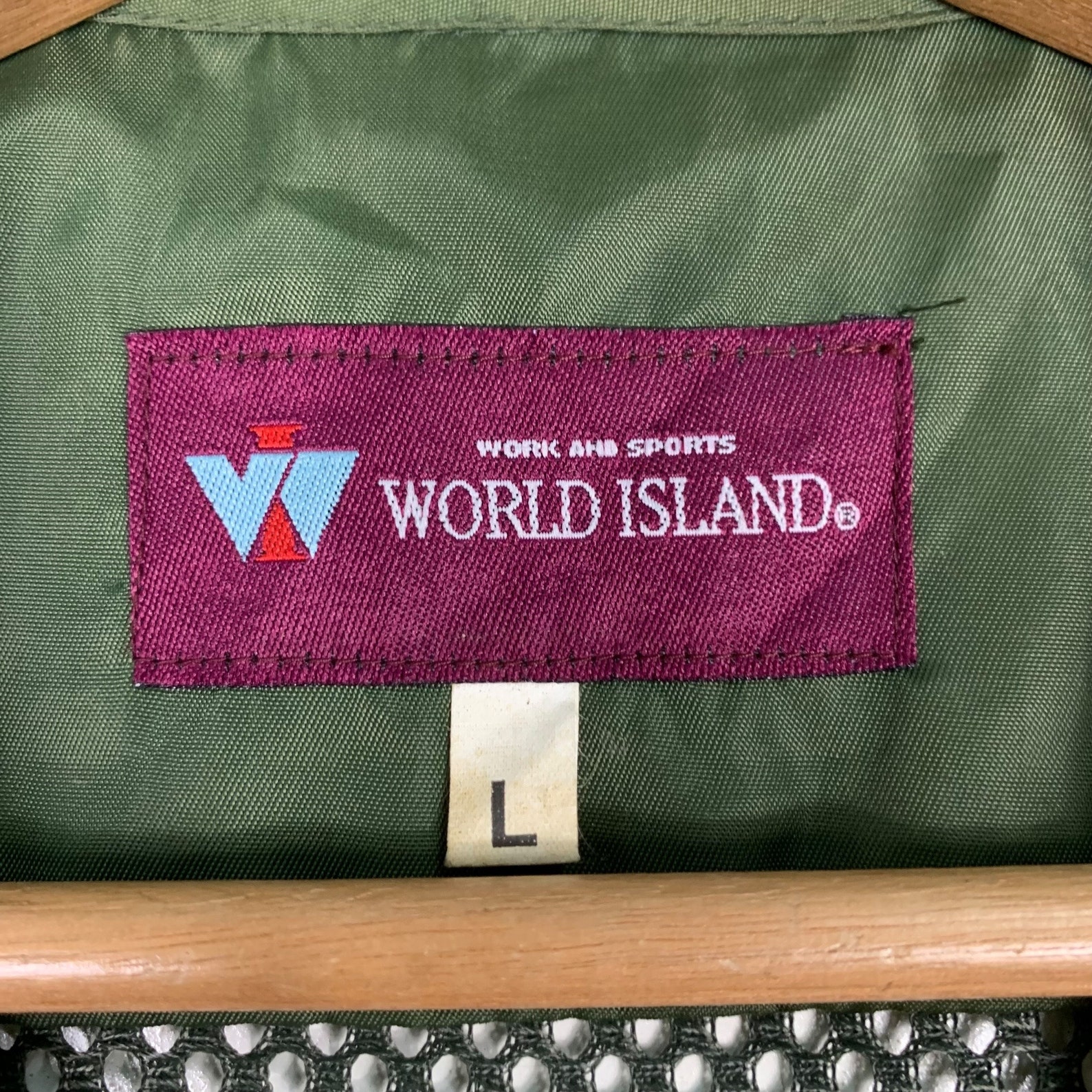 Vintage WORLD ISLAND Tiger Graphic on Back Utility Vest Size L ...