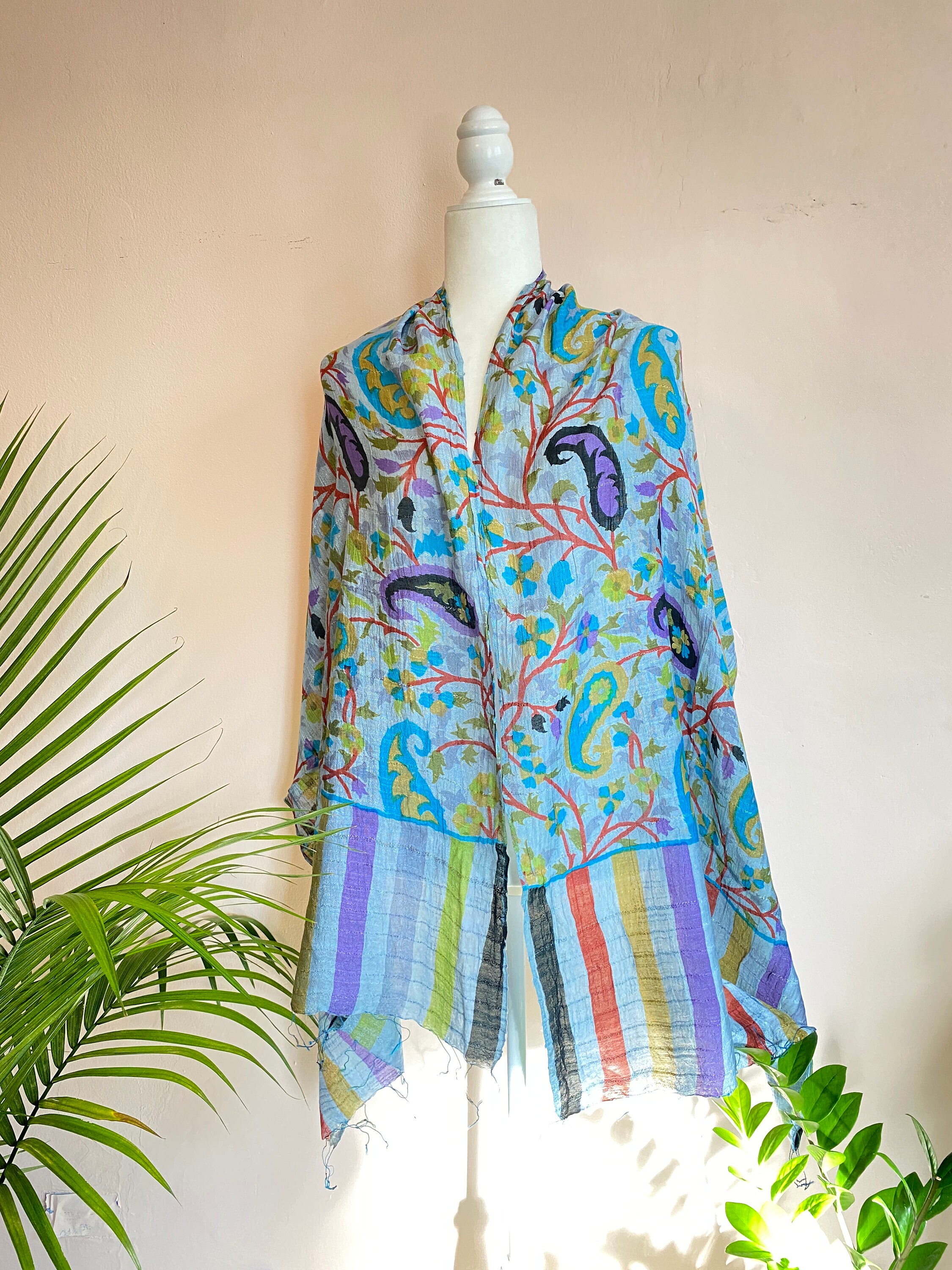 Bufanda Seda Cruda Estampada. Envoltura de seda 100% / Bufanda de seda ...