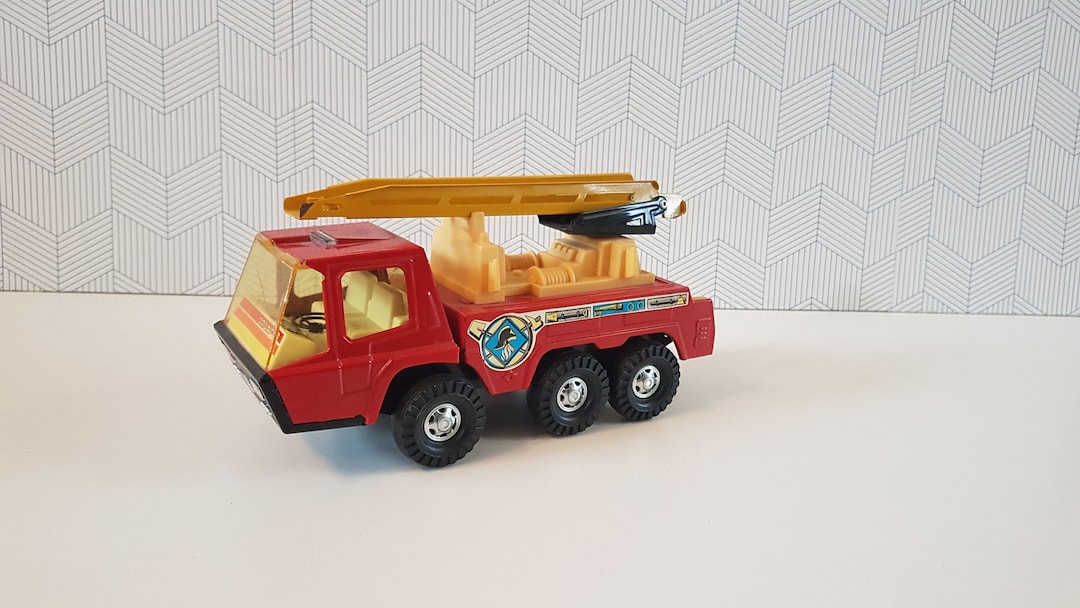 Vintage Gozan Spain Tinplate Fire Truck 11" - Etsy