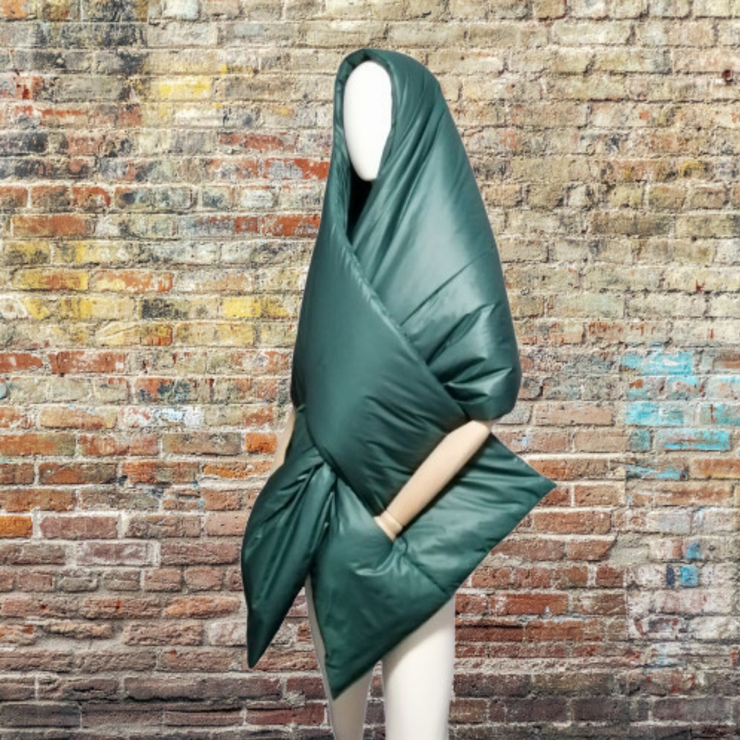 Hooded Quilted Green Cape With 2 Pockets. Large Puffer Sleeveless Cloak ...