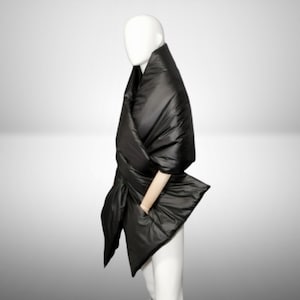 Black Cape Around Shoulders Wrap With 2 Pockets 20x80 In. Woman's Large ...