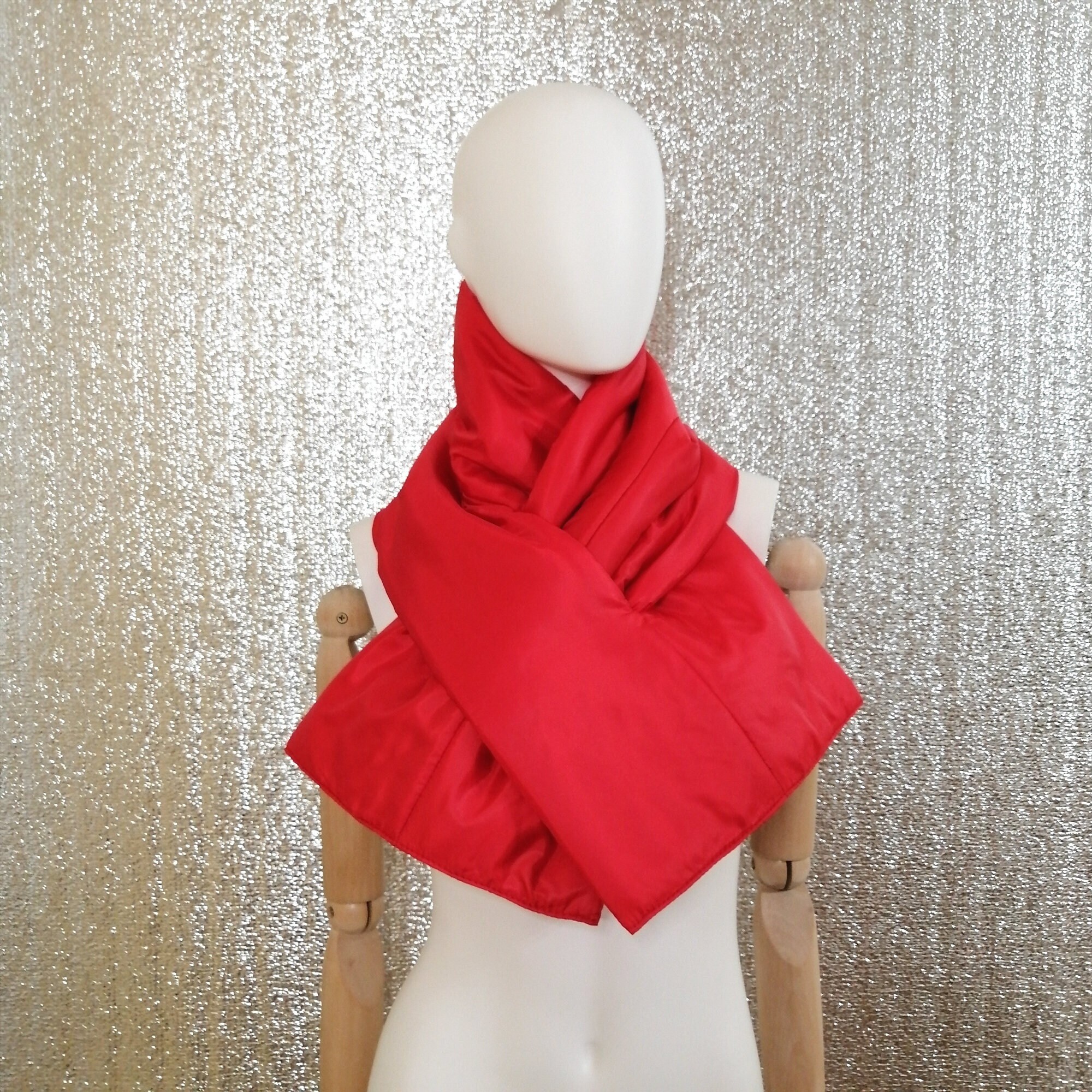 Red Warm Puffer Scarf. Quilted Puffy Shawl. Winter Puffer - Etsy