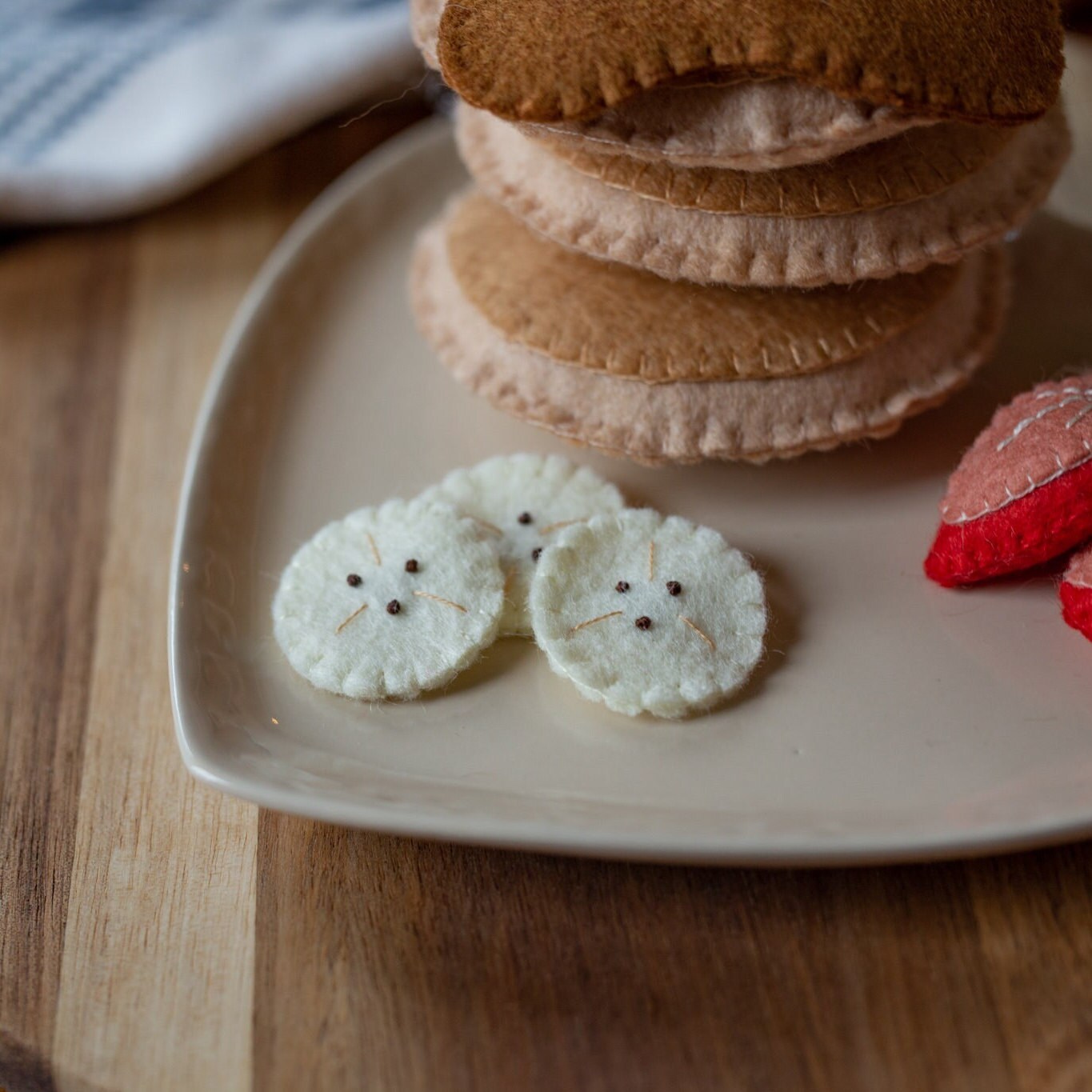 Felt Pancake Sewing Kit - Etsy