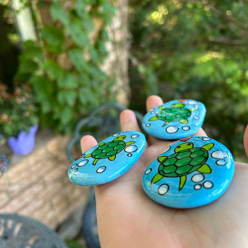 Hand Painted Turtle Stone Rock for Indoor Outdoor Home - Etsy Canada