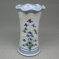 Common Ground Eric Olson Studio Art Pottery White Calla Lilies Green ...