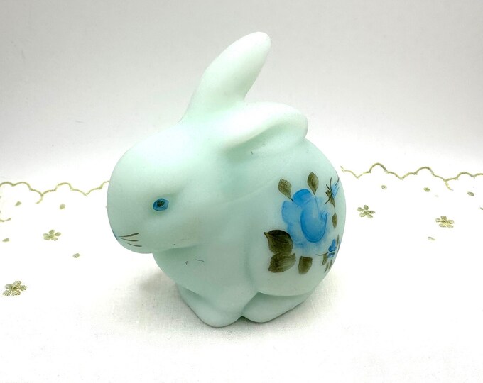 Vintage Fenton Blue Satin Glass Bunny Rabbit Figurine, Blue Roses ...