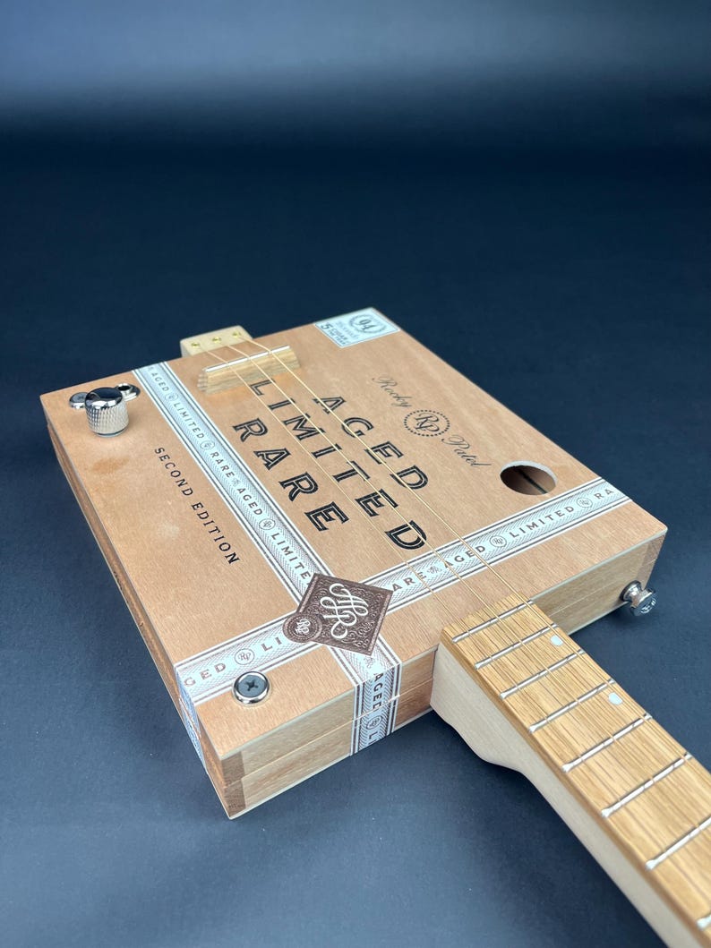 HANDMADE GUITAR, Cigar Box Guitar - Etsy