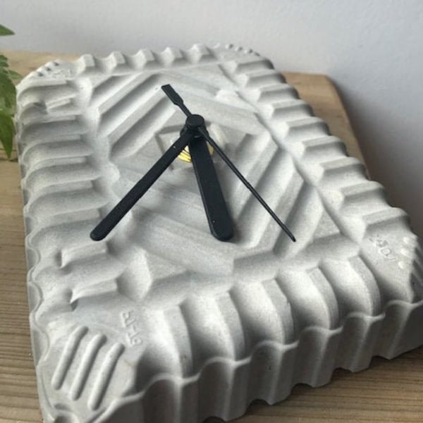 Concrete Clock - Etsy UK