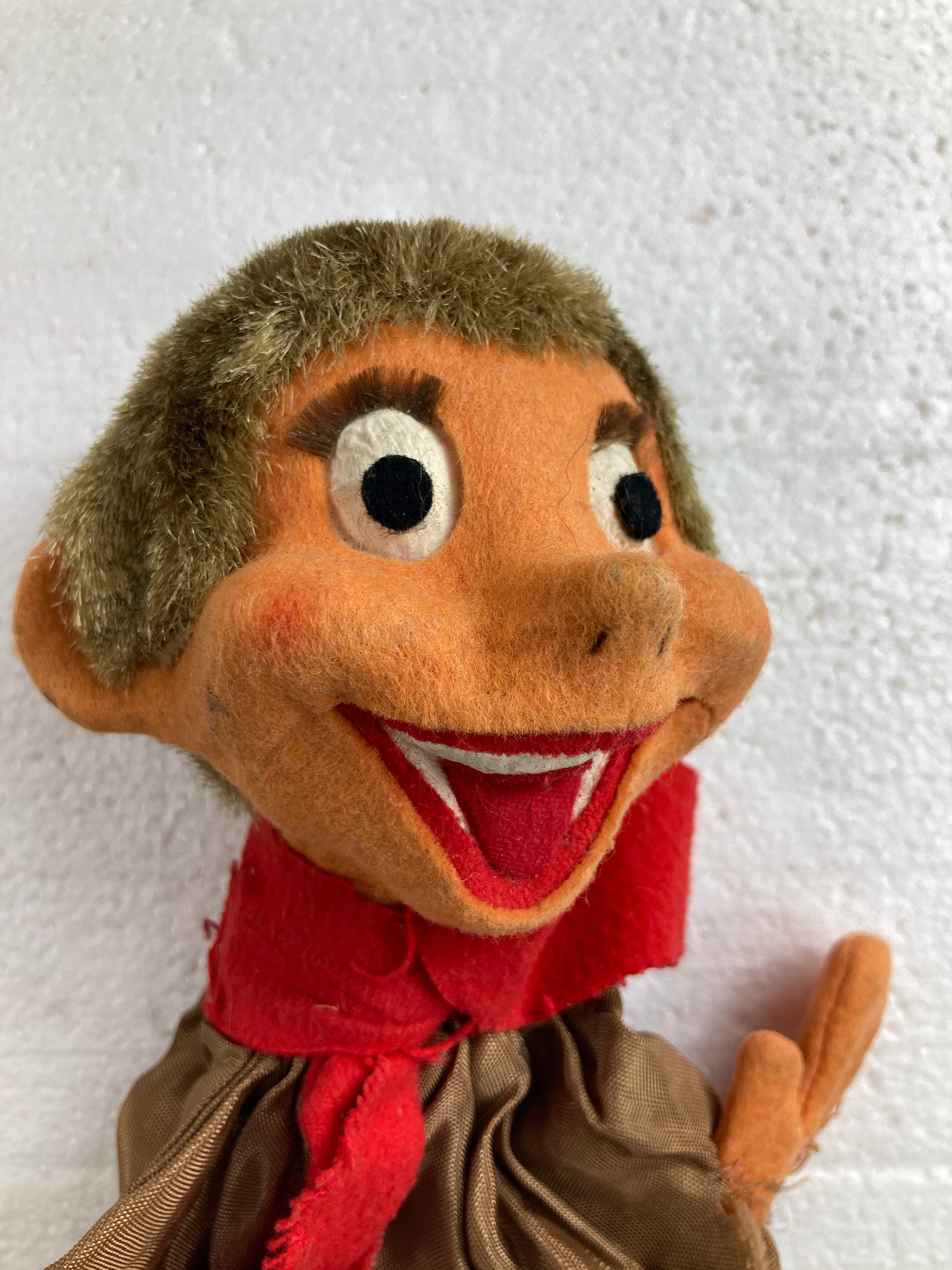 Trio of Hand Puppets Rare Odd Vintage Dracula, Clown, and Beady-eyed ...