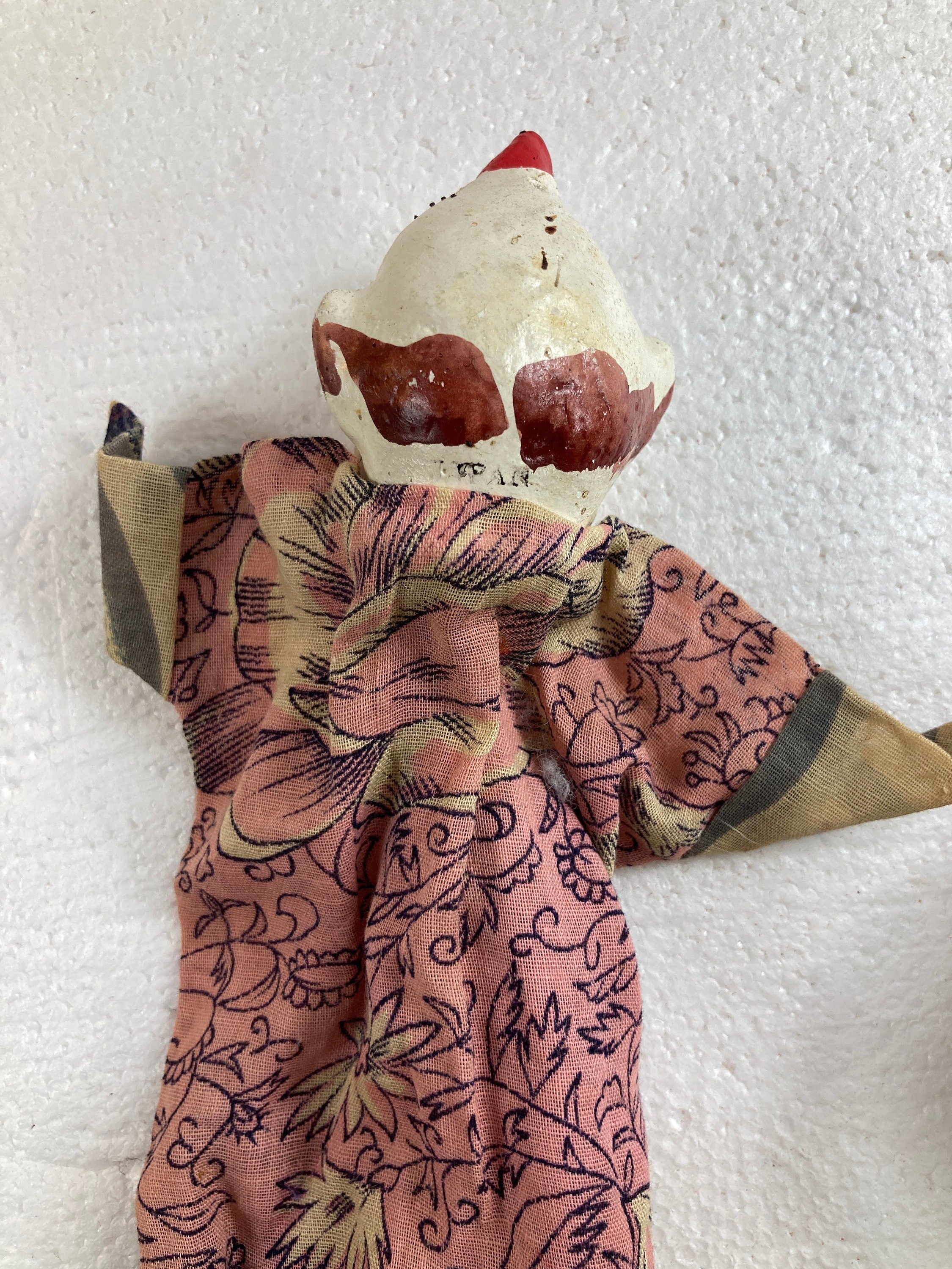 Trio of Hand Puppets Rare Odd Vintage Dracula, Clown, and Beady-eyed ...