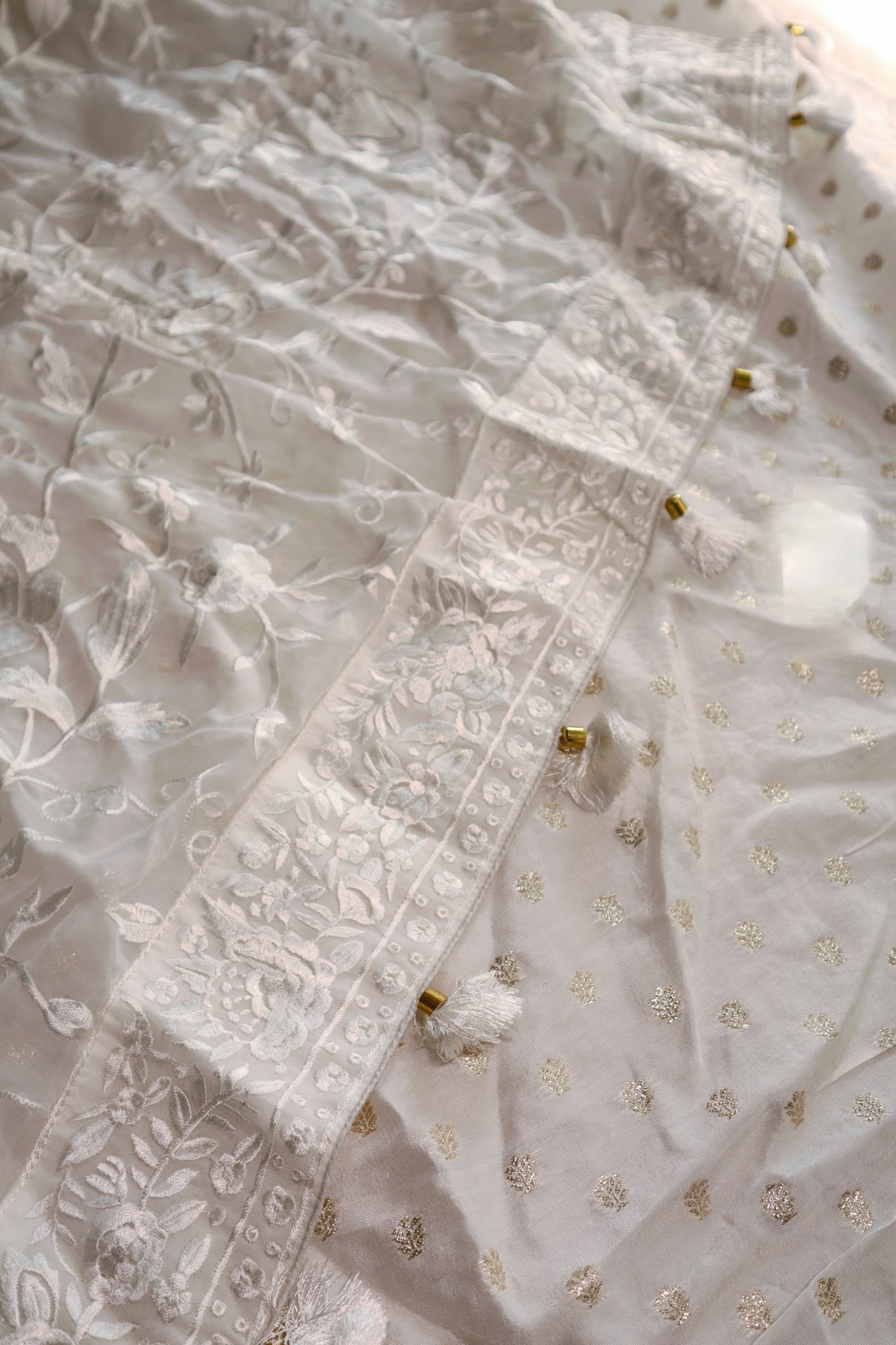 Exclusive Parsi Gara Embroidery on Pure Organza Silk Saree With Running ...