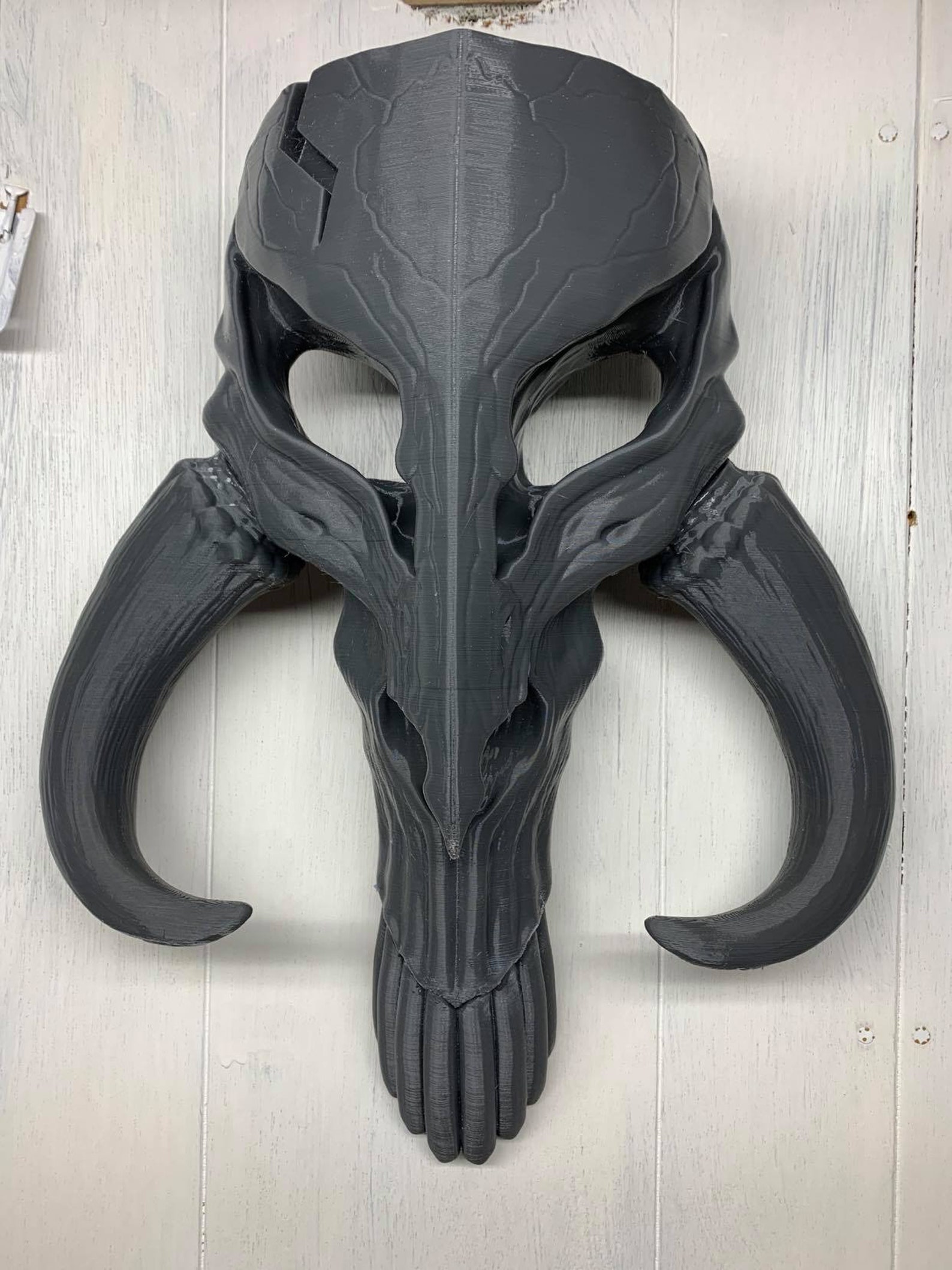Mandalorian skull Wall Decor 3D printed Mythosaur skull | Etsy