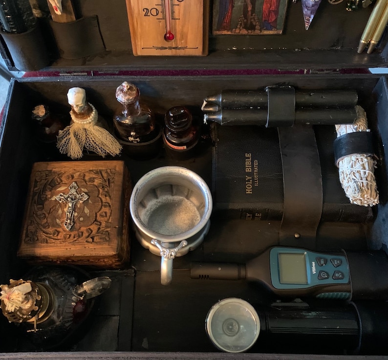 Ghost Hunting Kit: Paranormal Investigator, Spirit Seeker Box, With ...