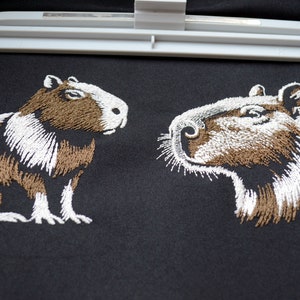 Sitting Capybara Embroidery Design - Lifelike Adorable Animal Pattern ...