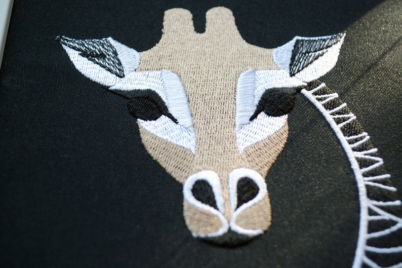 Giraffe Head Embroidery Design, Fill Stitch Face, African Safari Animal ...