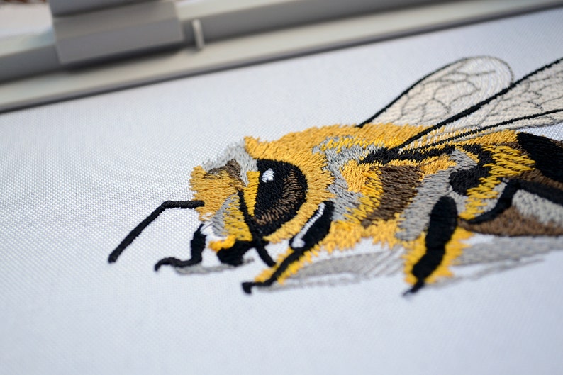 Realistic Bee Embroidery Design 3D Insect With Quick Stitch - Etsy