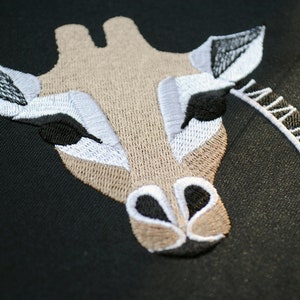 Giraffe Head Embroidery Design, Fill Stitch Face, African Safari Animal ...