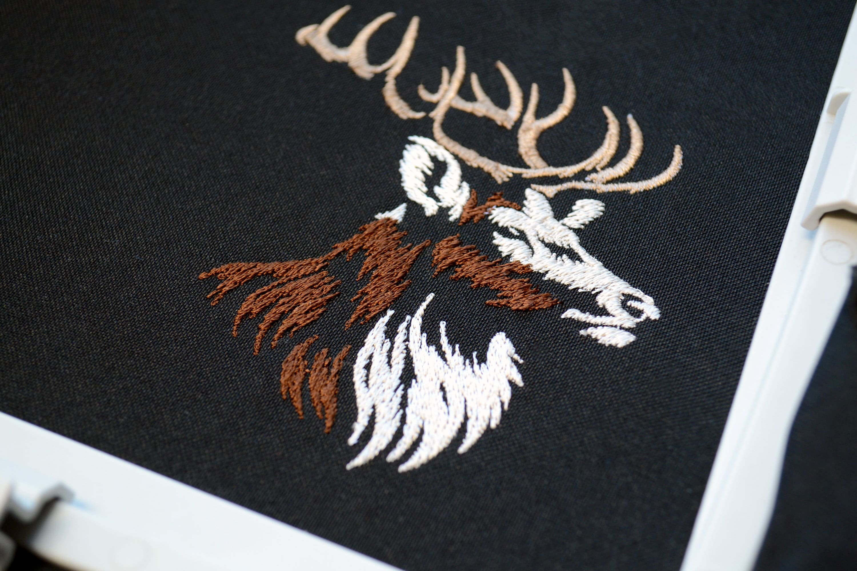 Six Stunning Deer Embroidery Designs SET - Realistic Antlered Buck Head ...