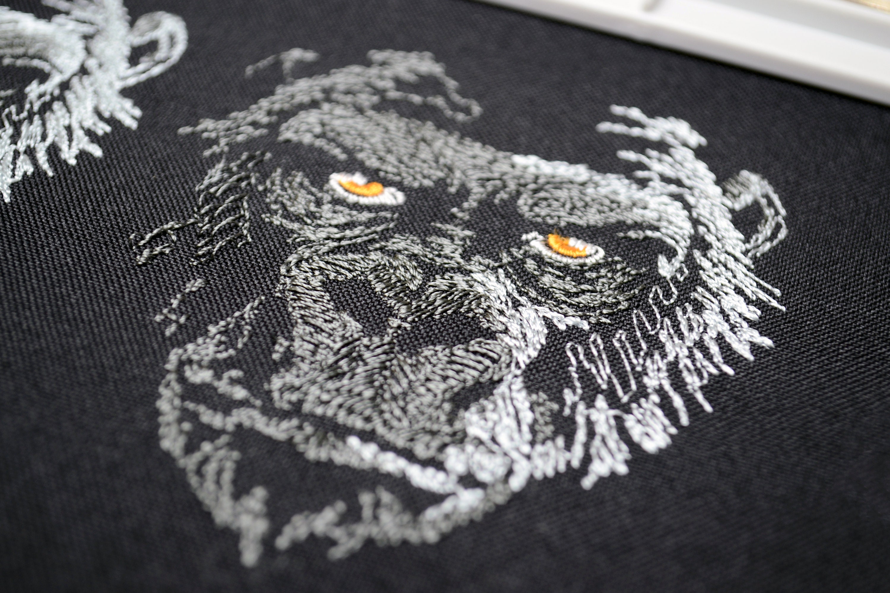 Quick Stitch Monkey Face Embroidery Design - Realistic Jungle Animal ...