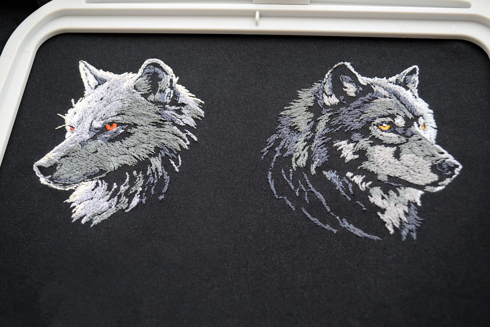 Realistic Wild Wolf Embroidery Designs Bundle - Lifelike Forest Animal ...