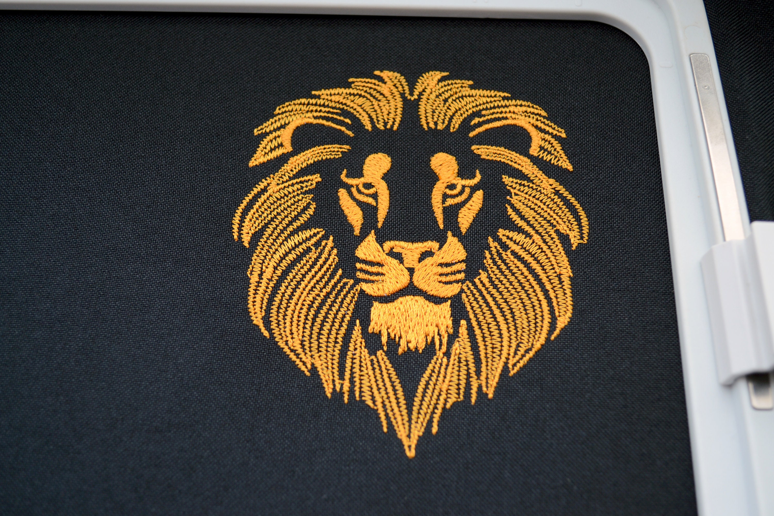 Royal Lions Head Embroidery Designs Set - Noble Animal Faces With Crown ...