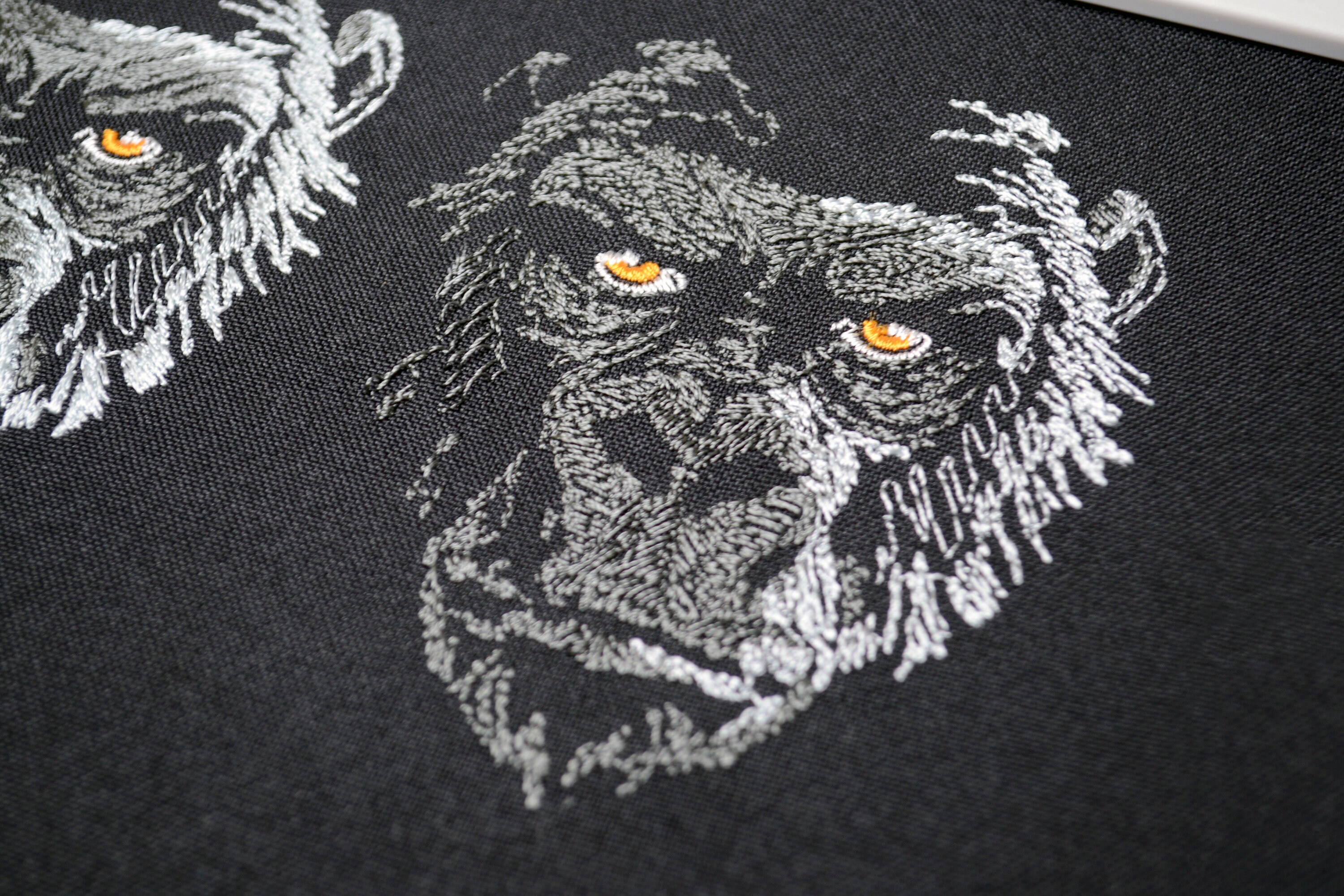 Quick Stitch Monkey Face Embroidery Design - Realistic Jungle Animal ...