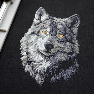 Wild Wolf Head Embroidery Design, Realistic Forest Animal Pattern for ...
