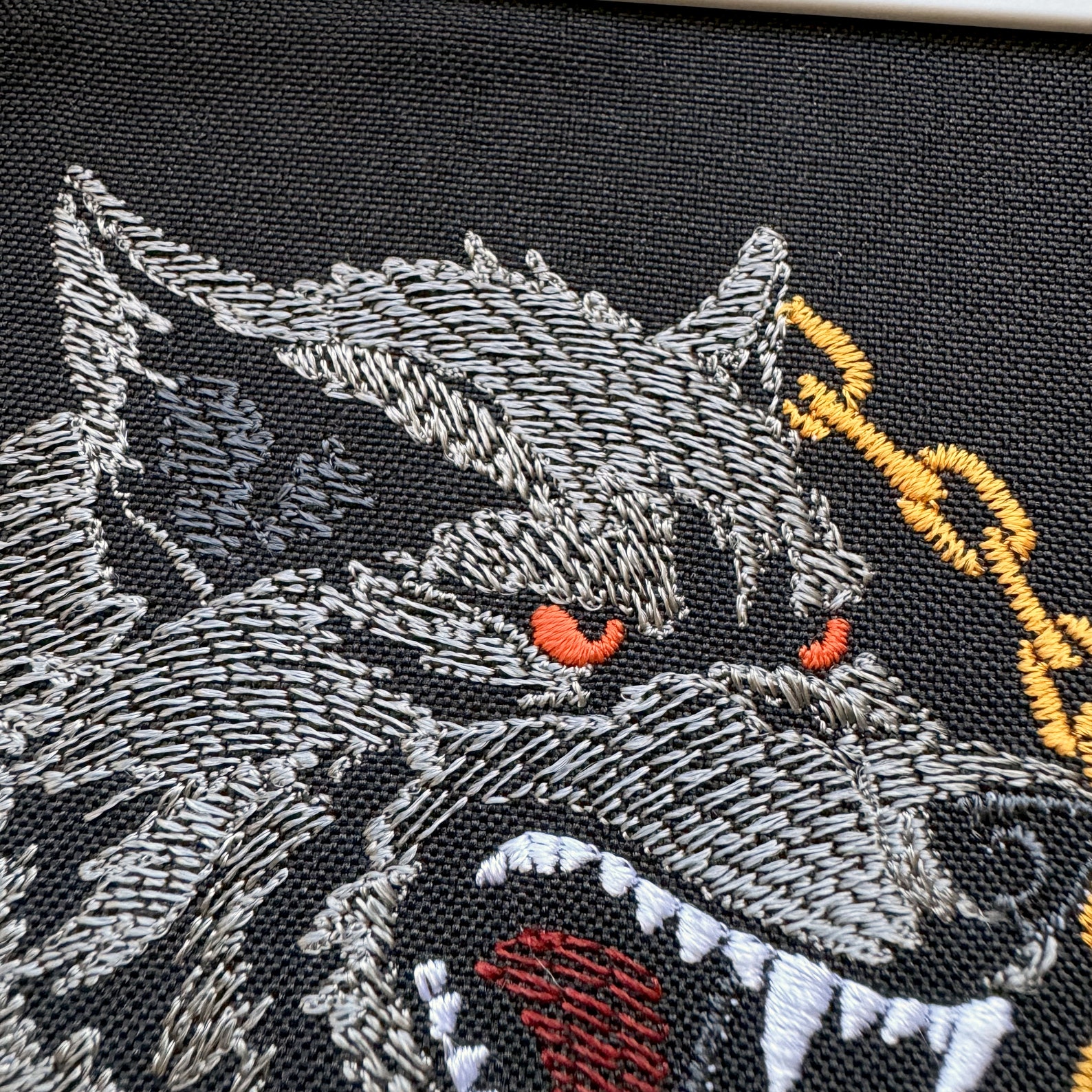 Quick Stitch Fierce Wolf Embroidery Design - Golden Chain Encircled ...