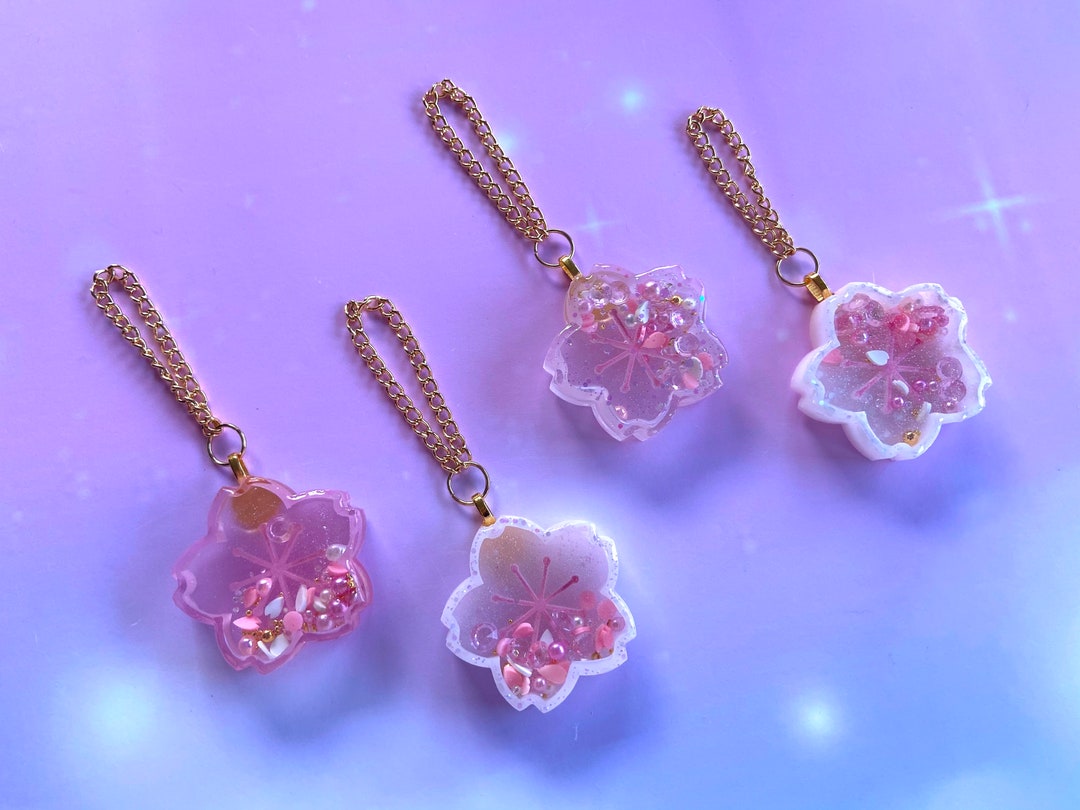 Handmade Pink Sakura / Cherry Blossom Small Resin Shaker Charm Keychain ...