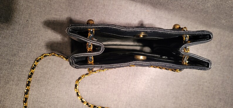 LJ Simone New York Black Leather Quilted Handbag, Purse, Crossbody Bag ...