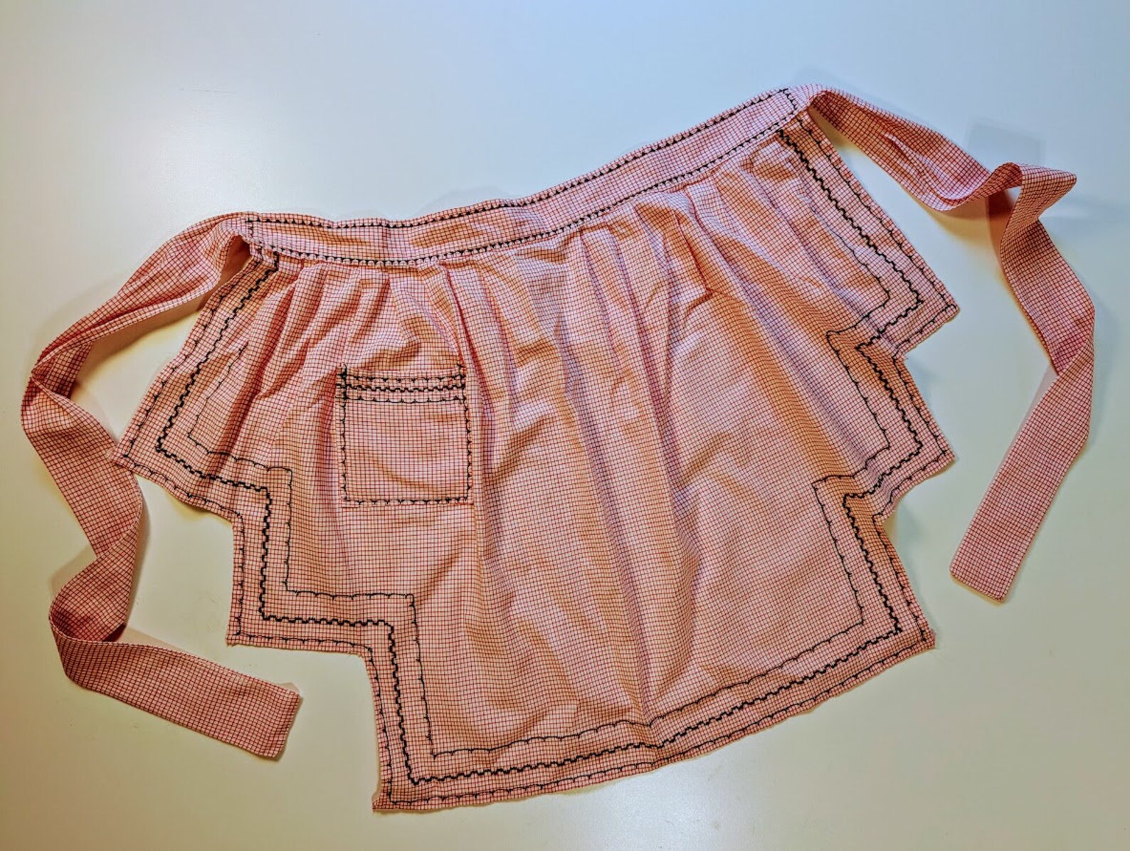 Vintage 1970s Half Apron, Red on White Check Cotton Fabric, Machine ...