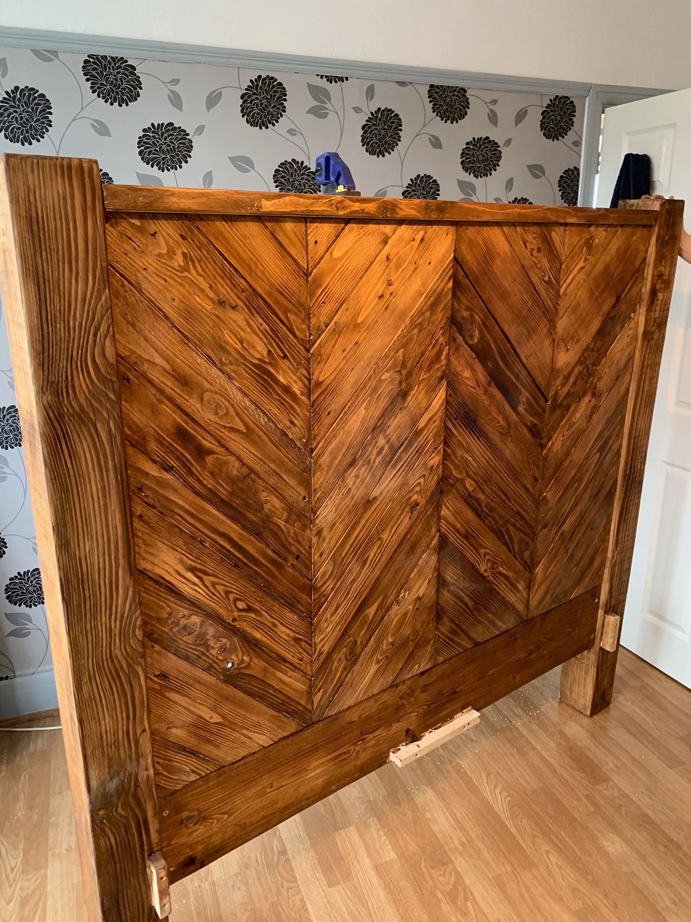 Rustic, Hand Made, Chevron Scaffold Board Reclaimed Bed - Etsy UK