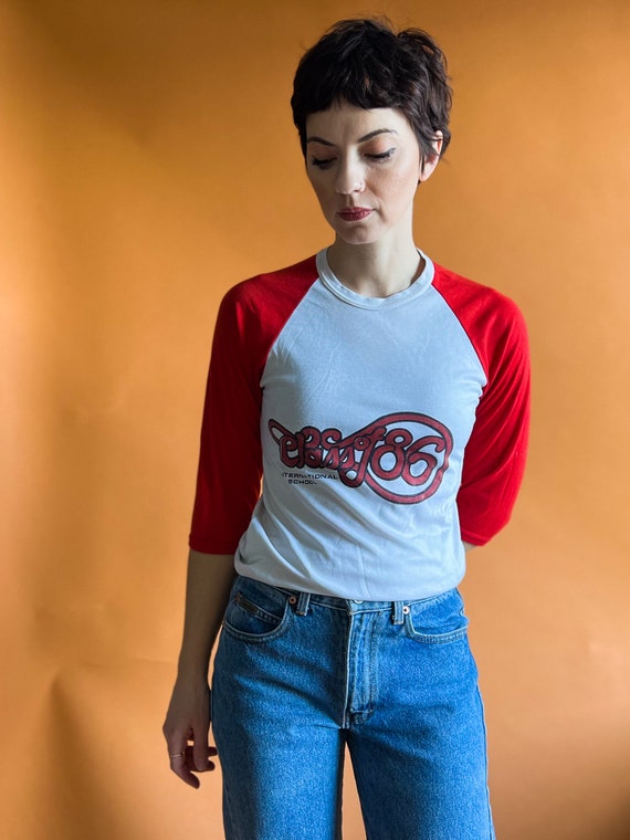 80s Red Raglan Sleeve Sweatshirt - Men's Medium, Wome… - Gem