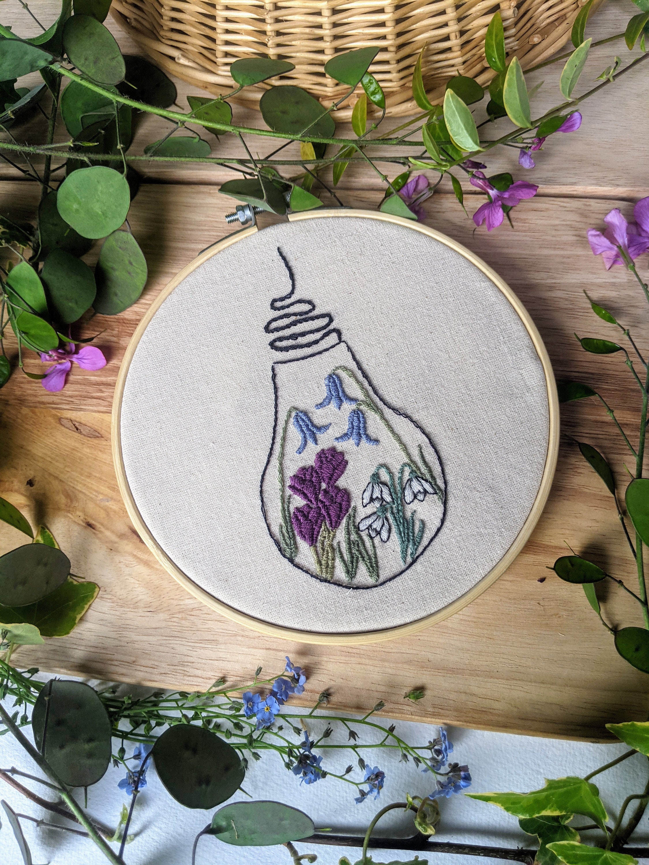 Spring Flowers Bulbs Digital Pattern Hand Embroidery 6 Inch or 7.5 Inch ...