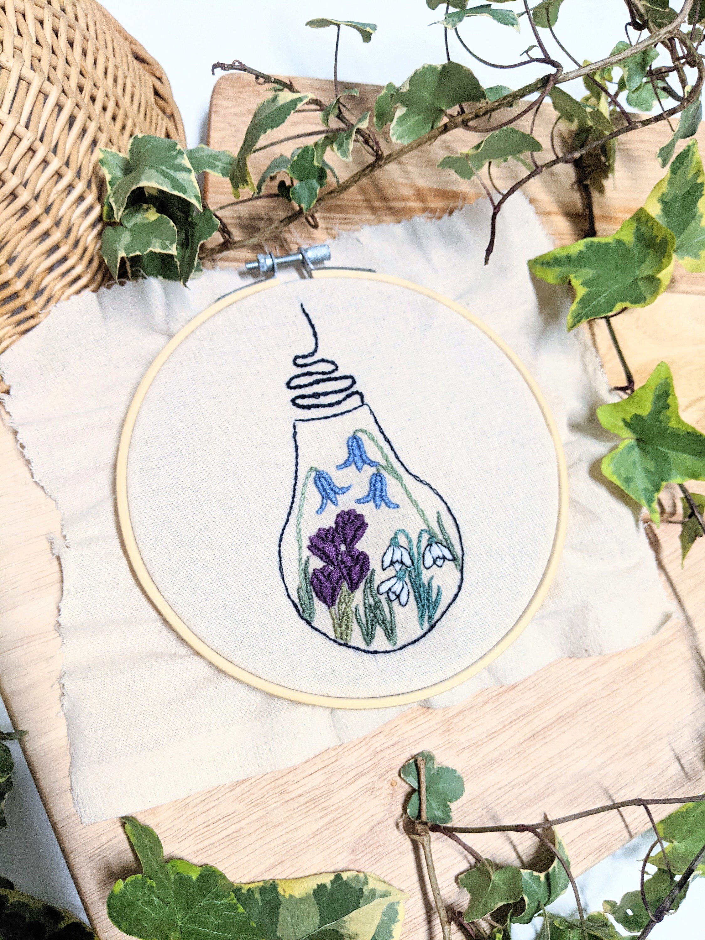 Spring Flowers Bulbs Digital Pattern Hand Embroidery 6 Inch or 7.5 Inch ...