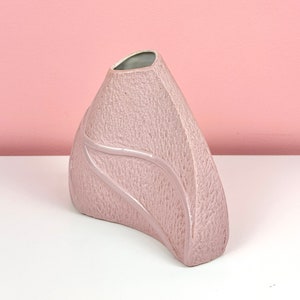 Unique Wavy Triangle Vase - Etsy