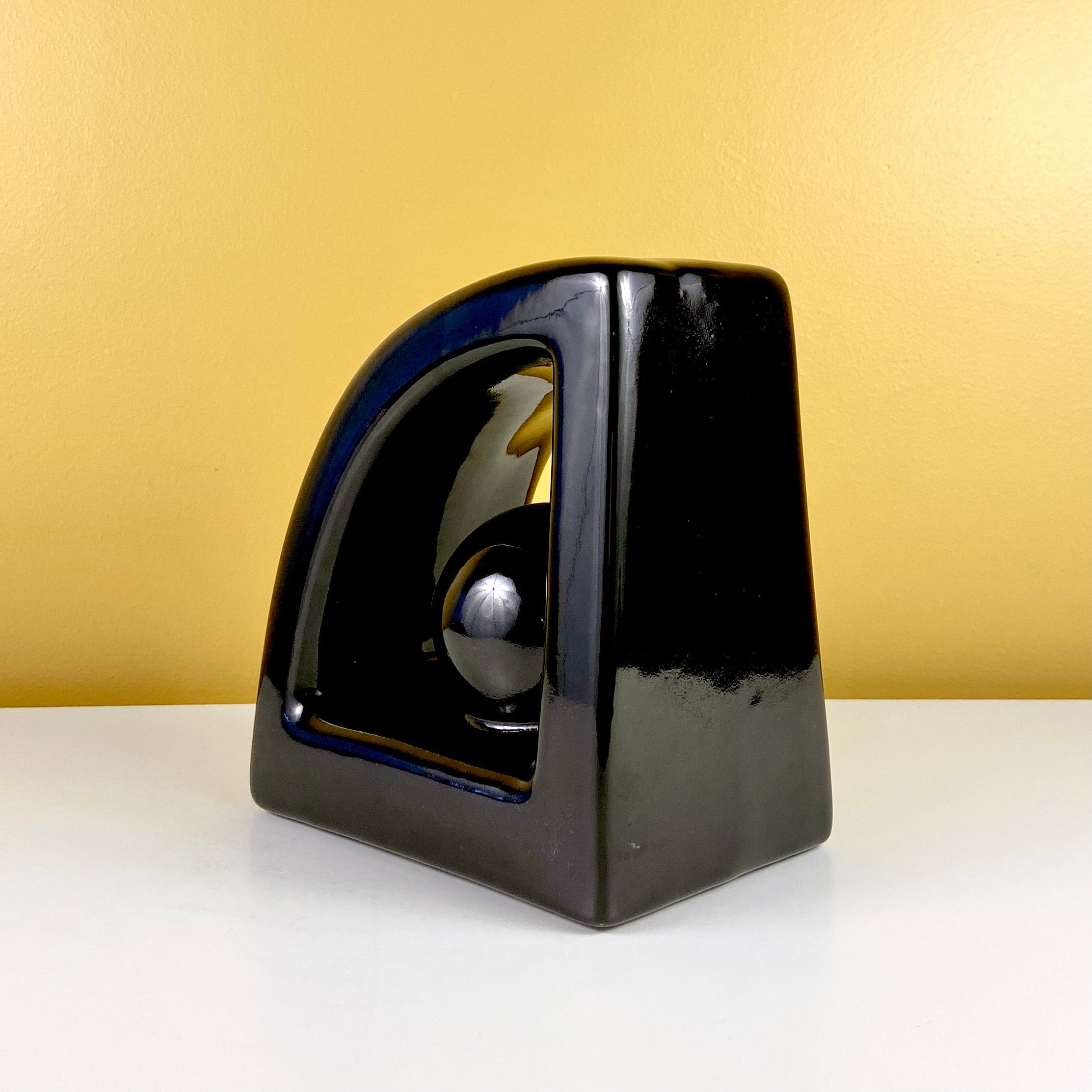 Jaru Pottery Sculptural Bookend - Etsy