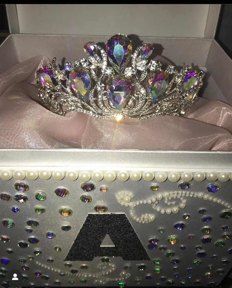 Crown Box - Etsy