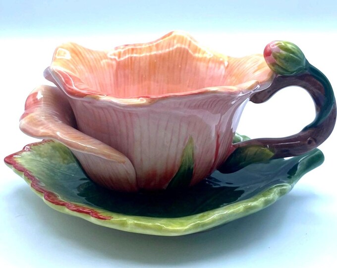 Corner Ruby Garden Collection Pink Teacup Handcrafted With Leaf Bottom ...