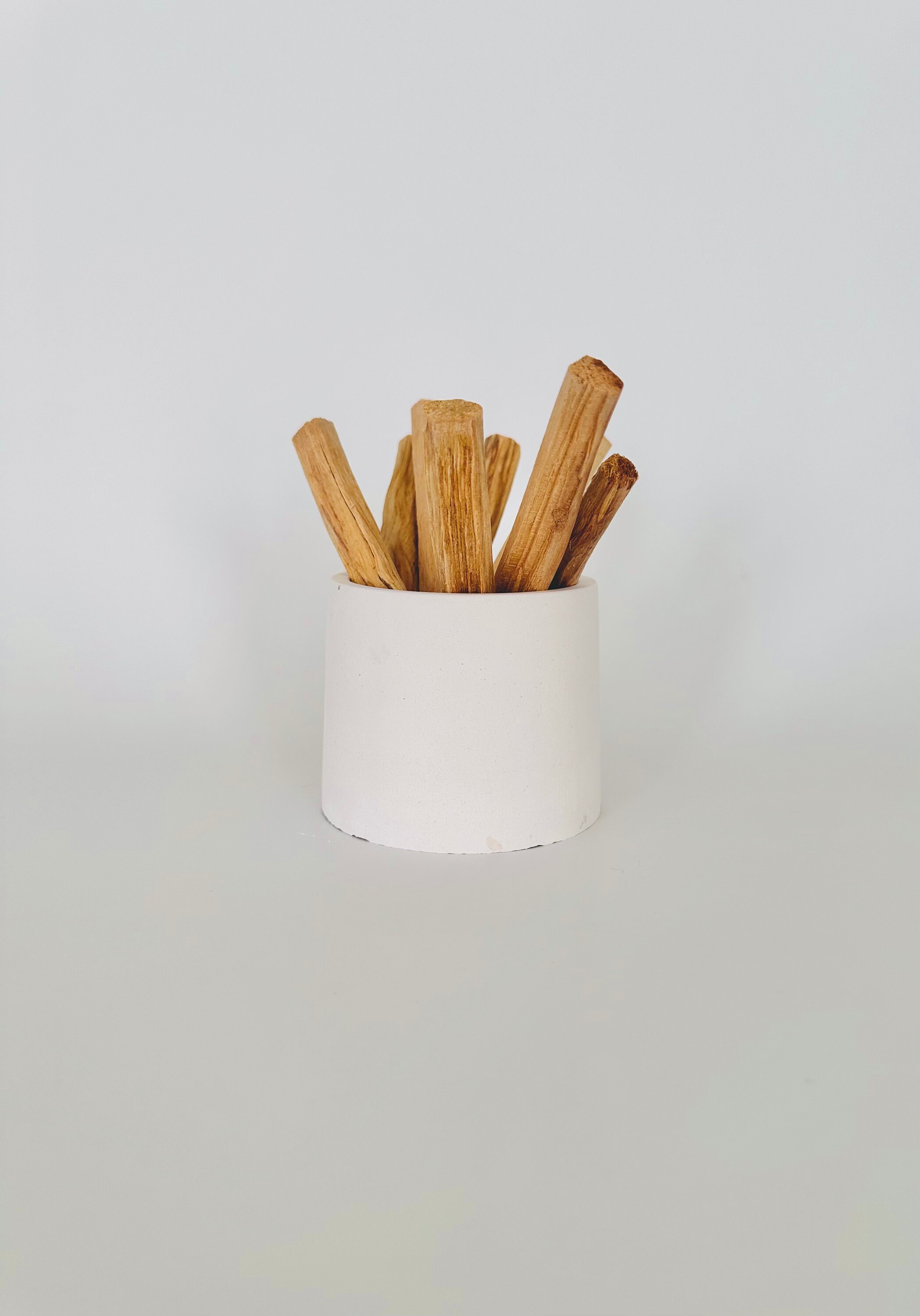 Small White Plaster Pot, for Small Plants, White Jar for Miscellaneous ...