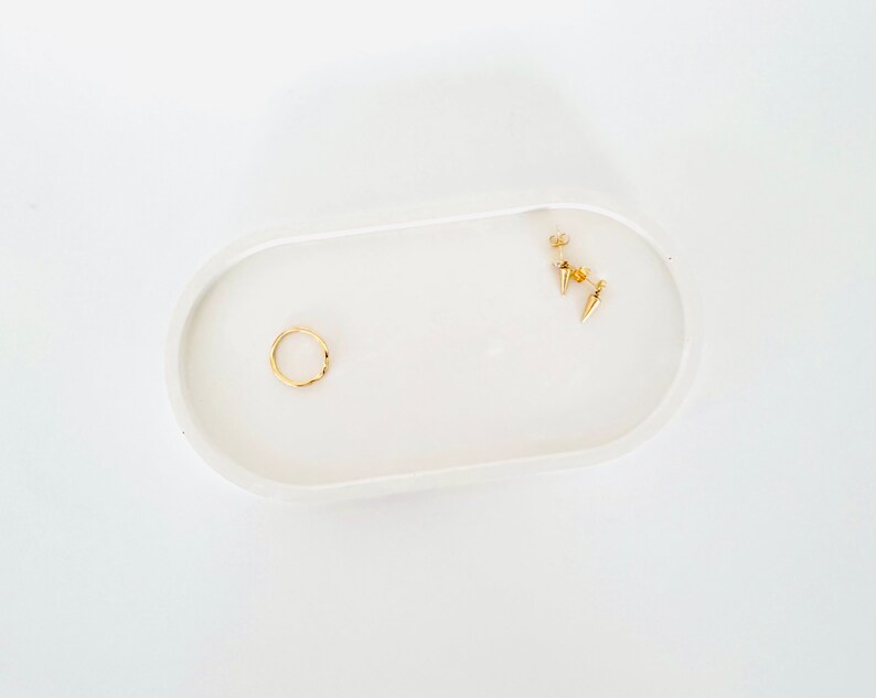 Minimalist White Plaster Catch-all Tray, Oval Decor - Etsy