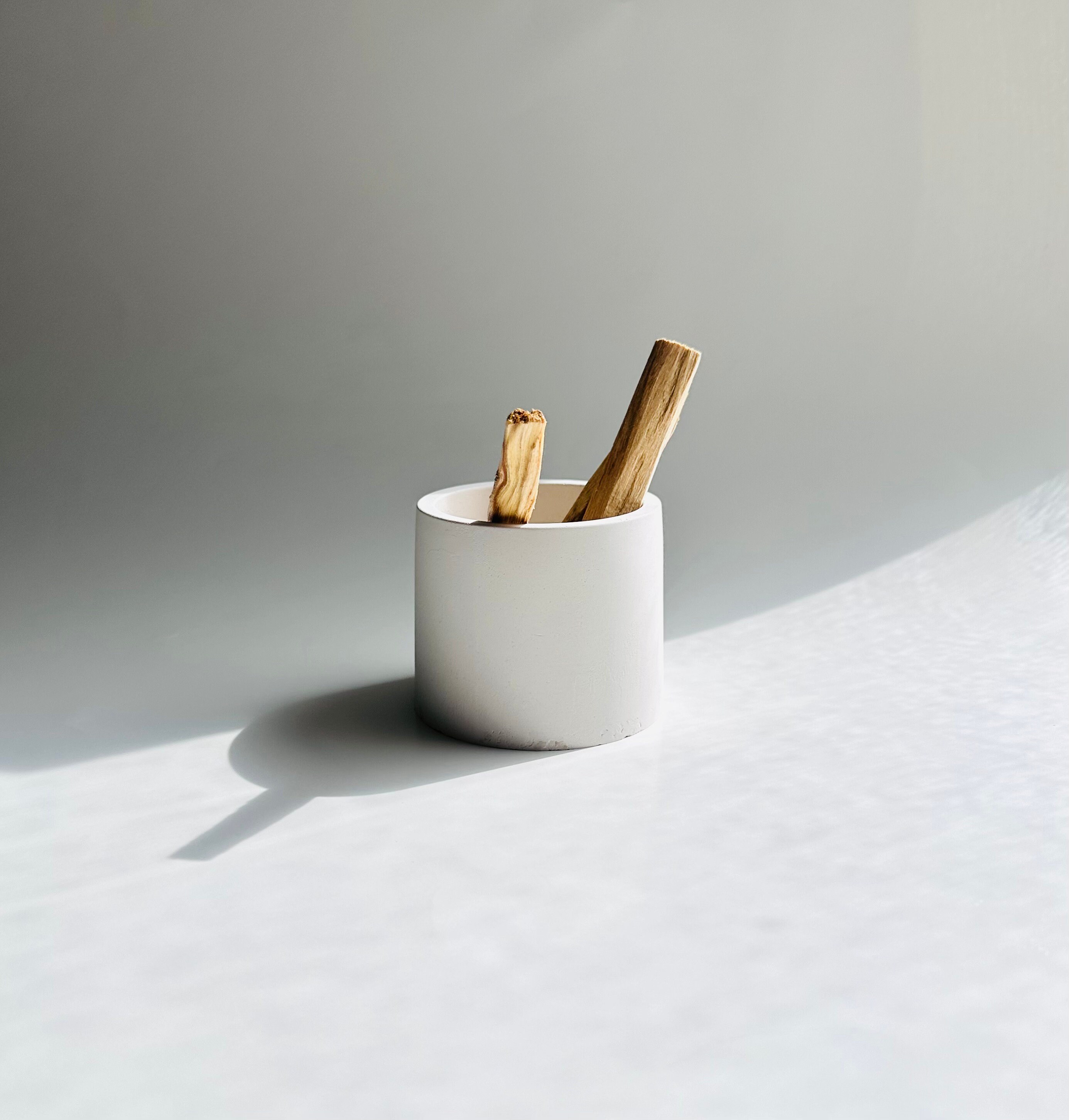 Small White Plaster Pot, for Small Plants, White Jar for Miscellaneous ...