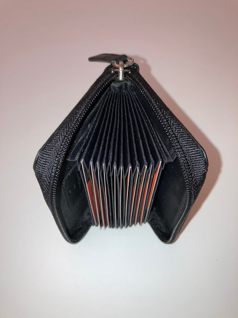 SEDONA® Accordion Credit Card Case With License Window - Etsy