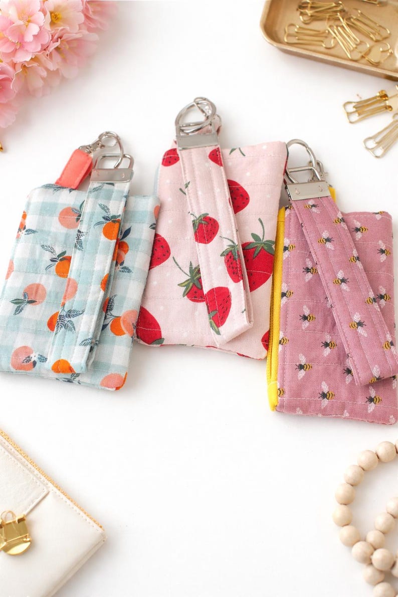 Quilted Coin Purse and Key Fob Set: Cotton Fabric Wristlet Pouch - Etsy