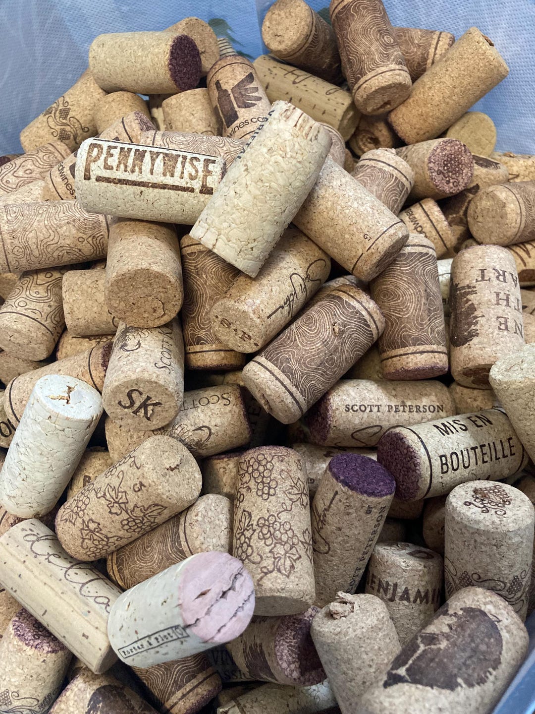 100 Mixed Wine Corks- Upcycle for Crafts - Etsy