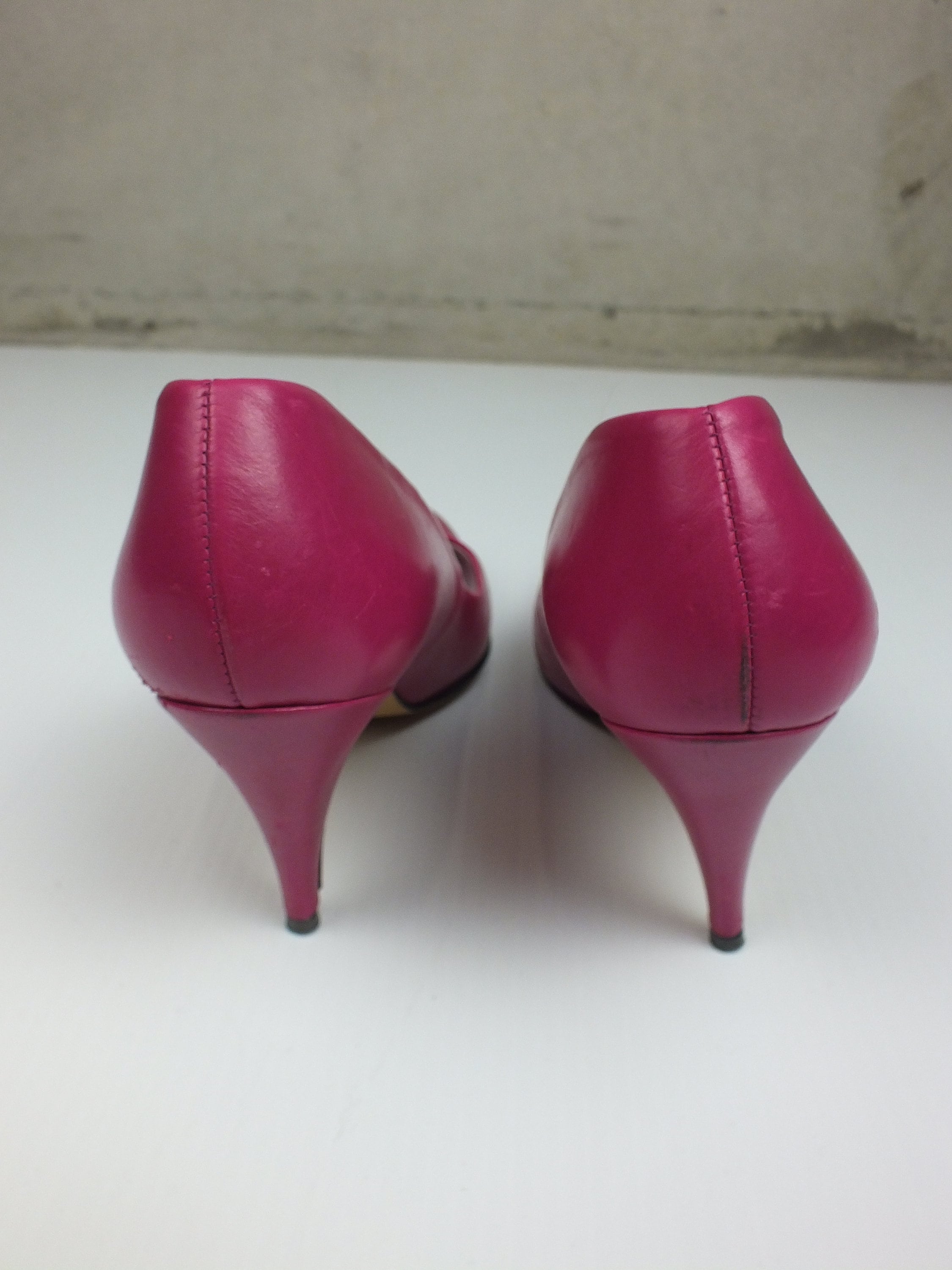 VINTAGE 80s 1980s High Heel Stiletto Shoes. Leather . Pumps . Pink ...