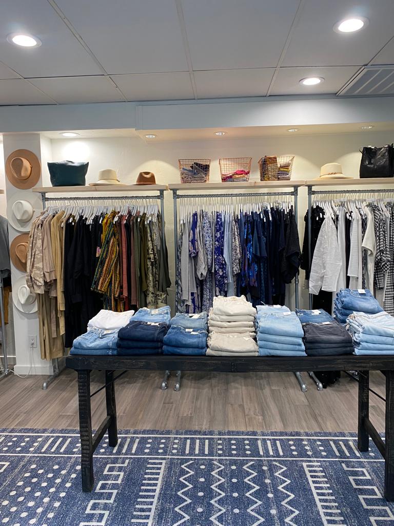 Freestanding Industrial Garment Rack With Shelf | Retail Display ...