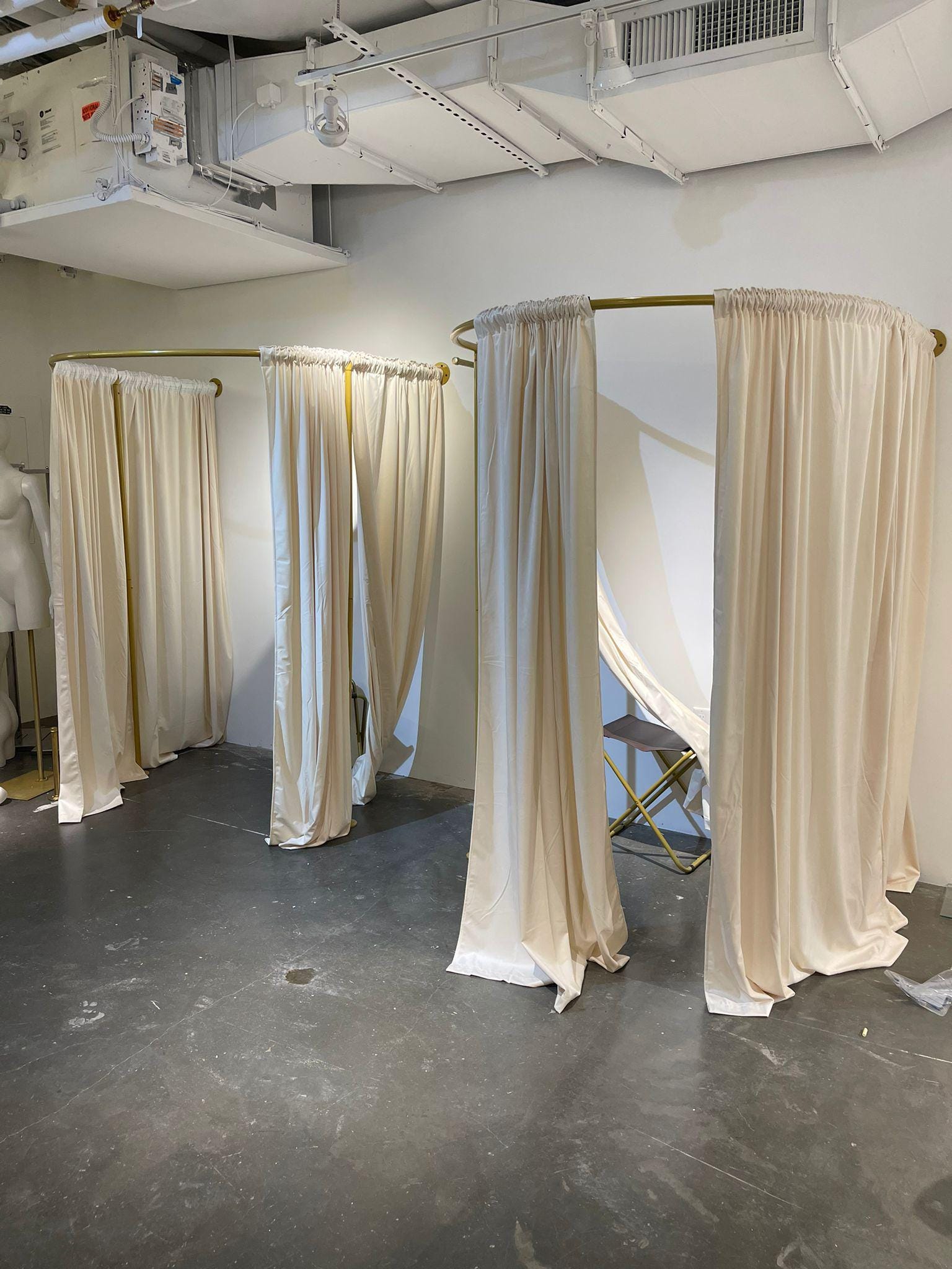 Curved Changing Room Curtain Rail | Industrial Fitting Room Rod - Etsy