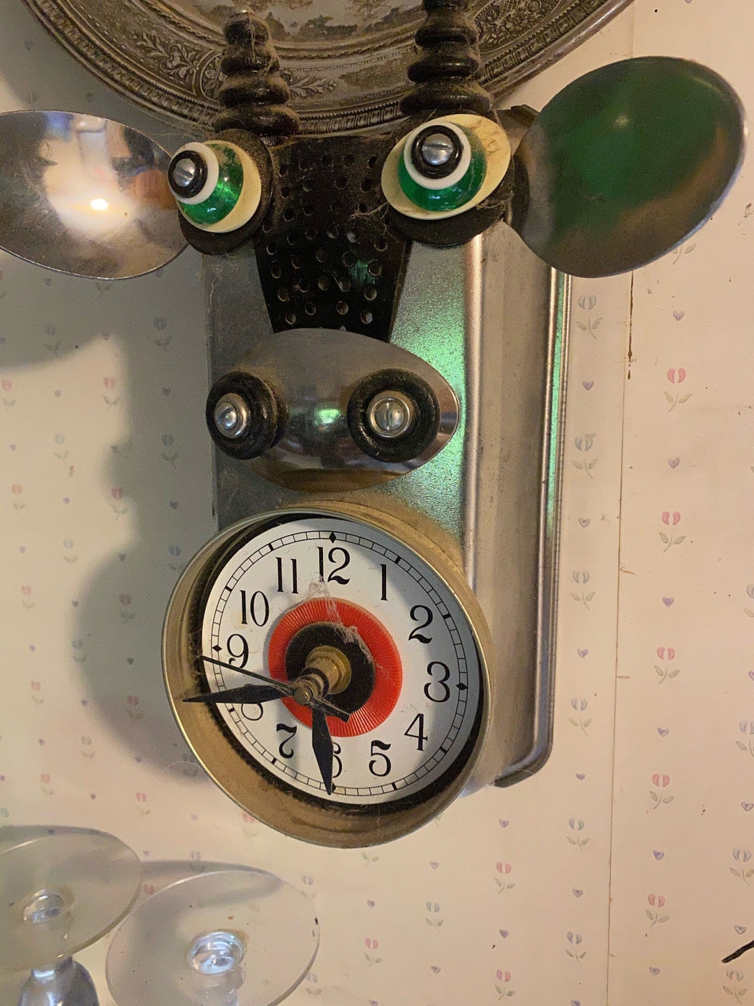 Folk Art Style Pie Pan Clock - Etsy